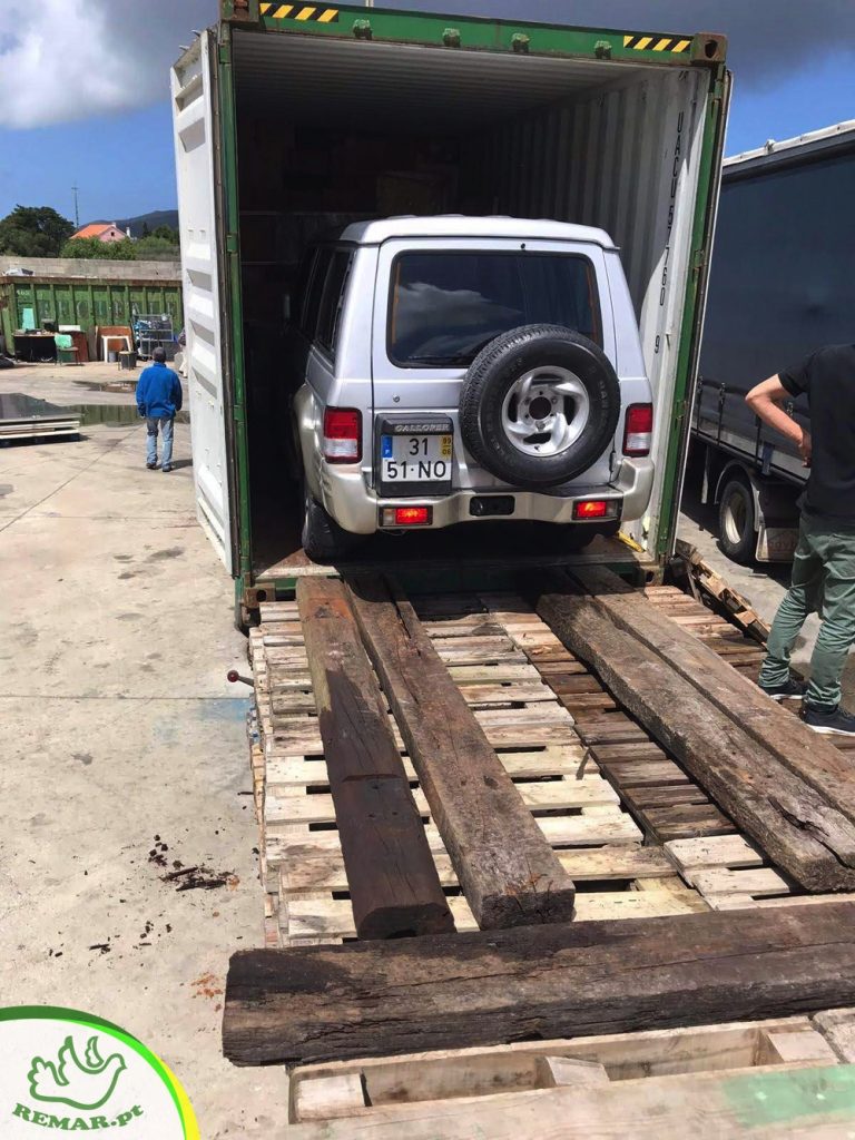 Envio de Dois Contentores de Ajuda Humanitária - Remar Portugal